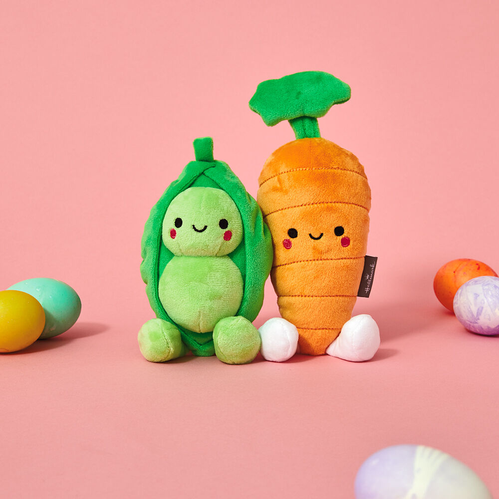 Gold Crown Gift Cards | E-Gift Cards | Hallmark