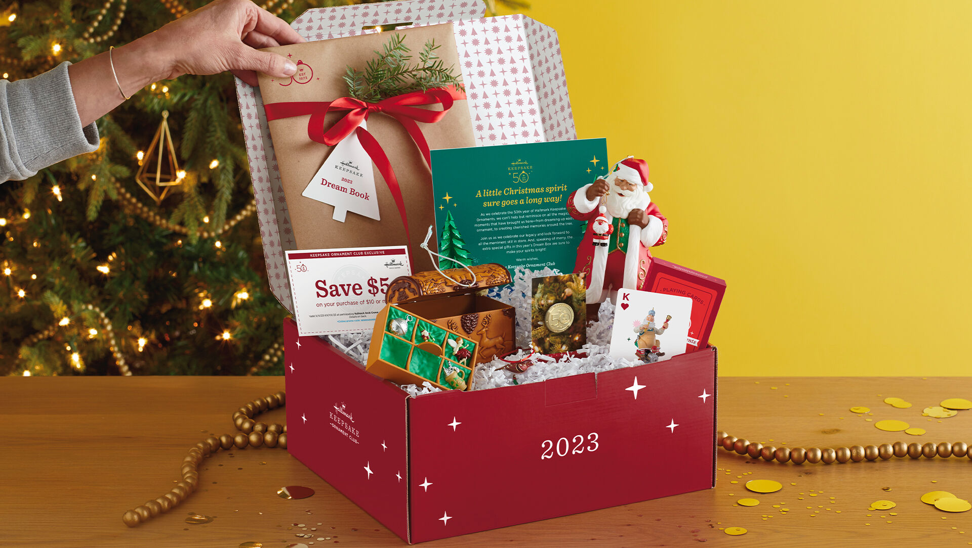 The Keepsake Ornament Story | Hallmark