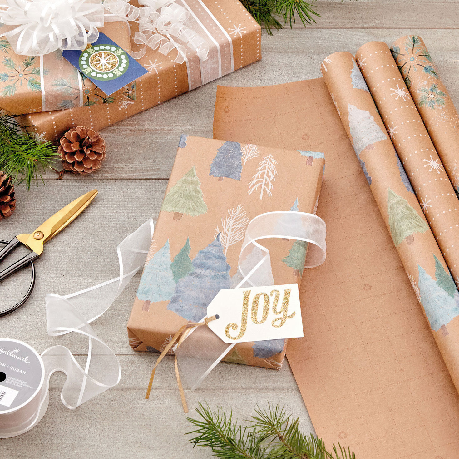 Kraft wrapping paper christmas store