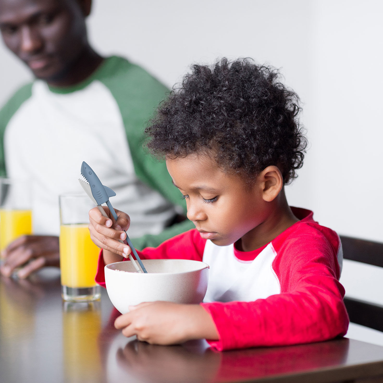 Genuine Fred Munchtime Shark Chomping Chopsticks - Kitchen Accessories ...