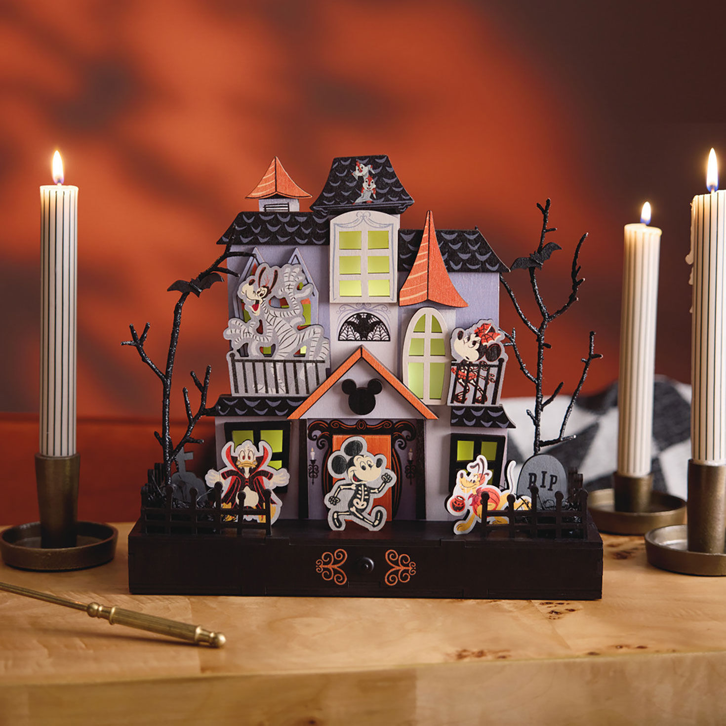 Disney Mickey Mouse and Friends Halloween House With Light and Sound ...