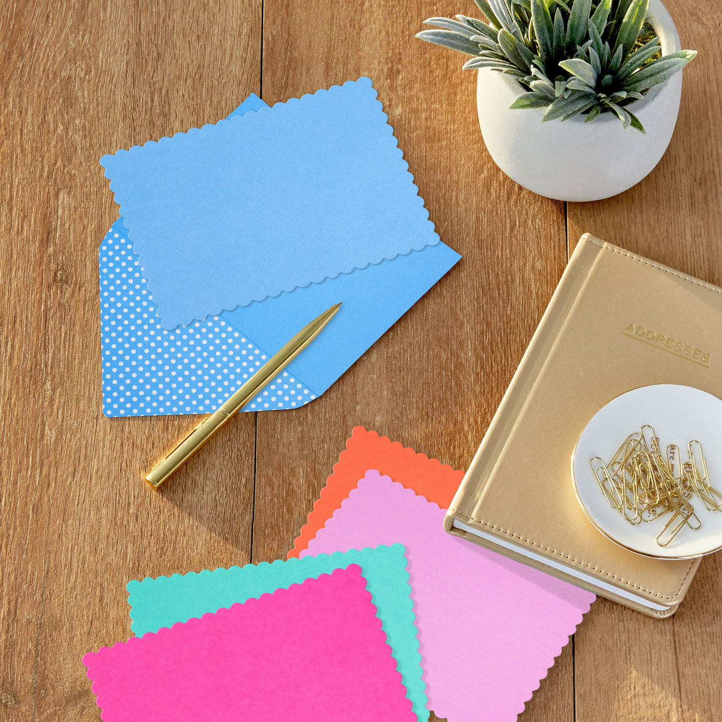 Scalloped Edge Assorted Blank Flat Note Cards in Caddy, Pack of 40 ...