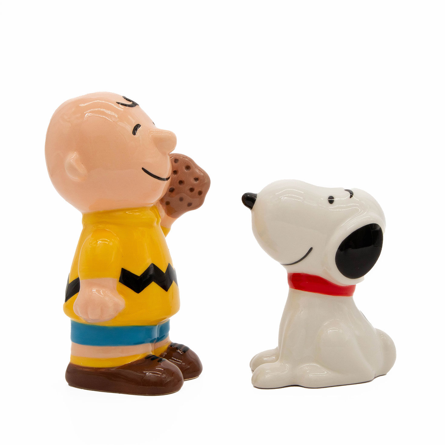 R Squared Peanuts Snoopy and Charlie Brown Salt and Pepper Shakers ...