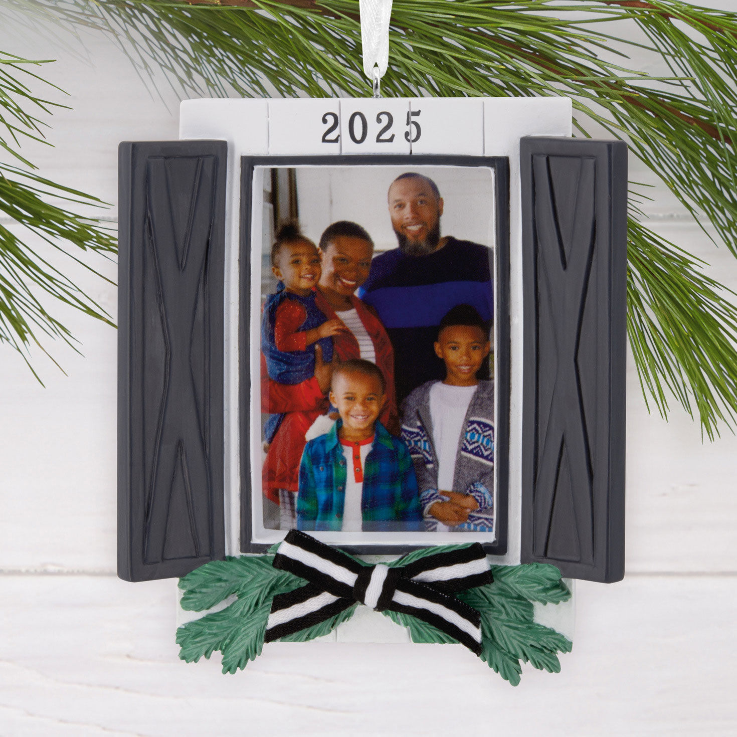 Window Display 2025 Photo Frame Hallmark Ornament - Hallmark Ornaments ...