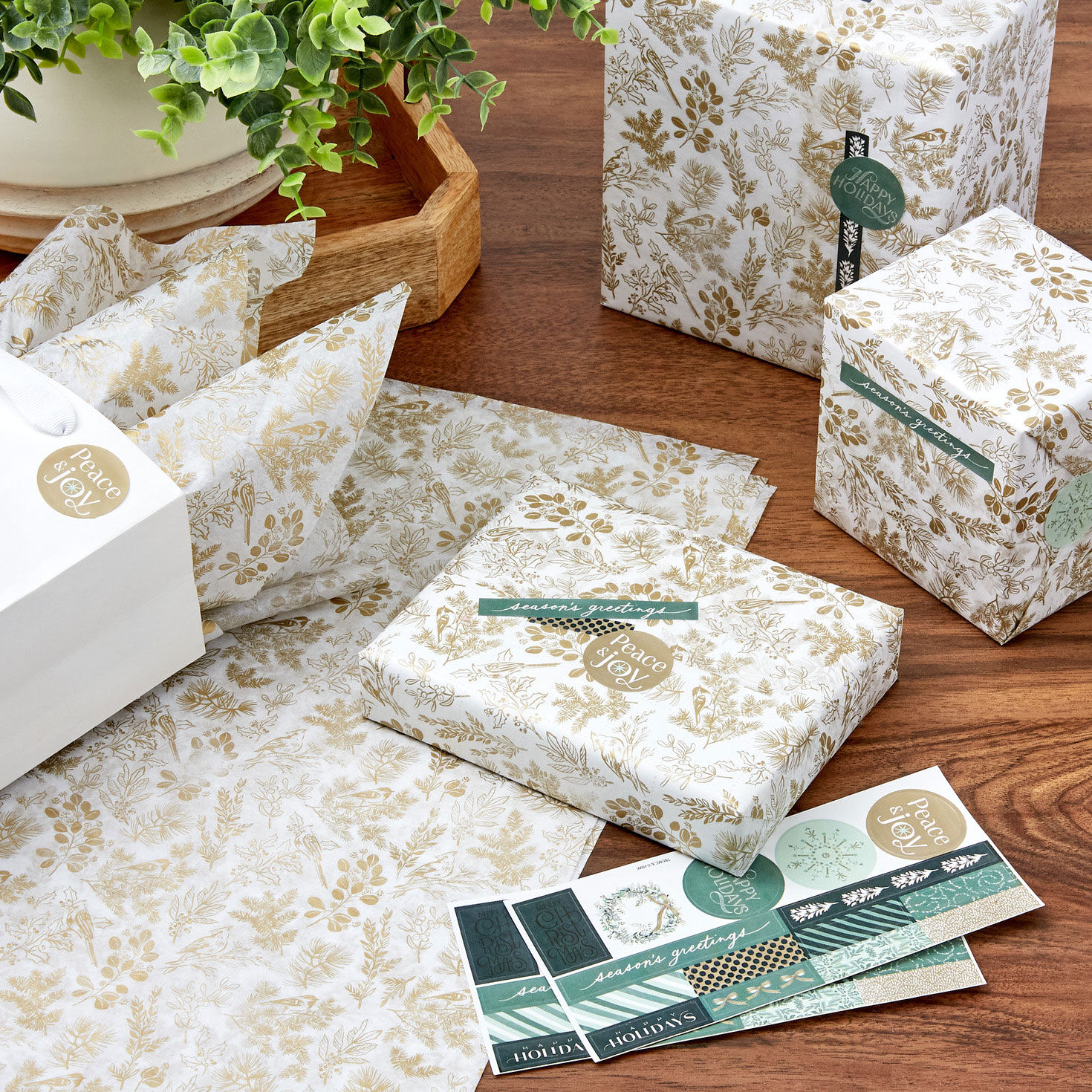 Gold Toile Holiday Tissue Paper With Stickers, 10 sheets - Tissue ...