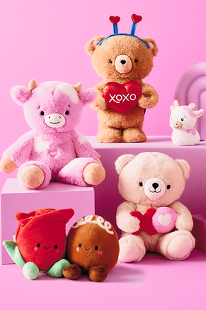 Stuffed Animals and Plush | Hallmark